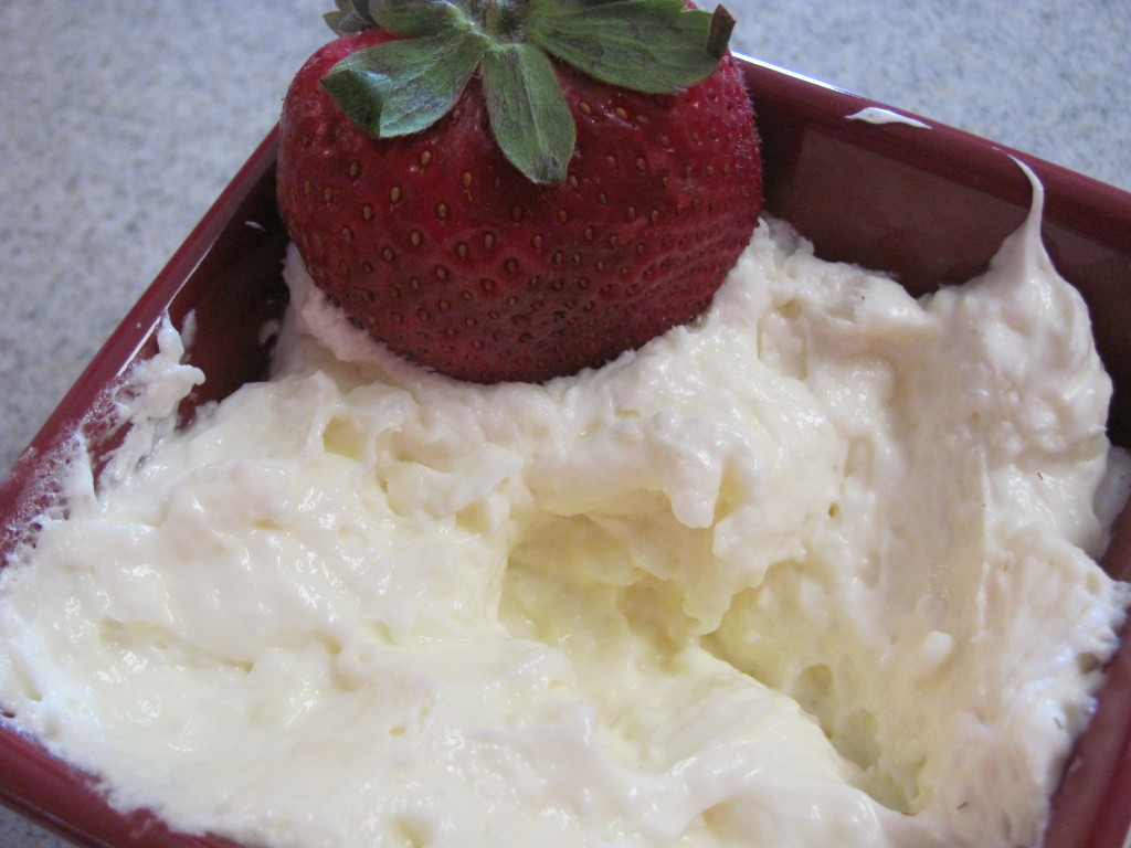 The Easiest & Yummiest Strawberry Dip - Nerd Family